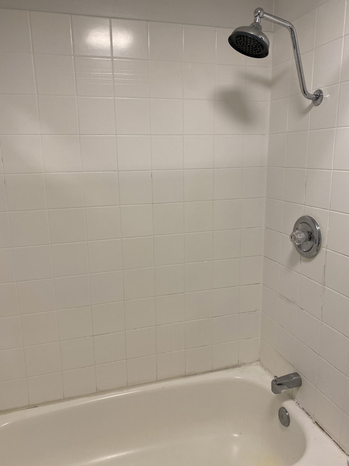 Tub & Tile Makeover Rust-oleum